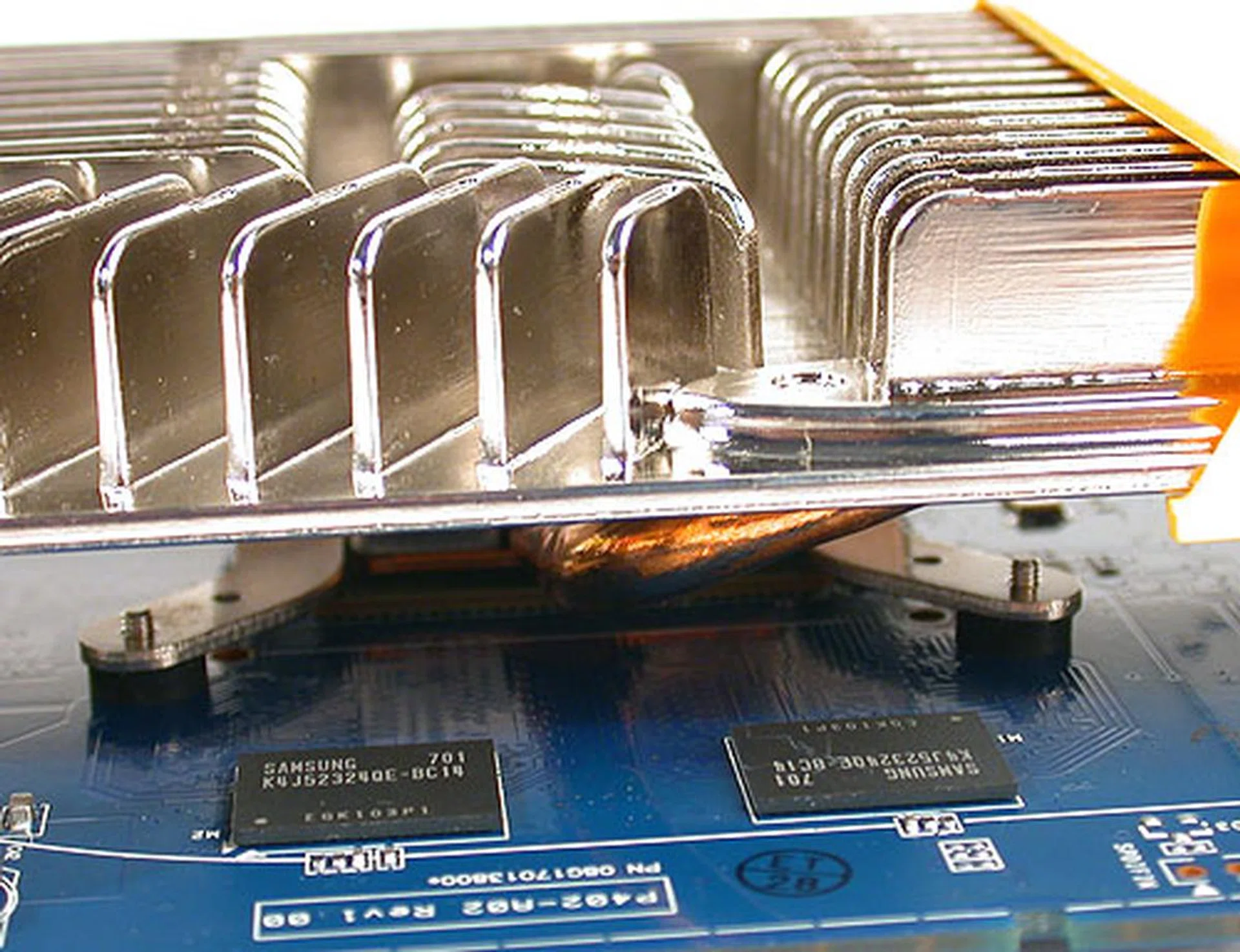 ASUS EN8600GT Silent 256MB GDDR3 (GeForce 8600 GT) | HardwareZone Singapore