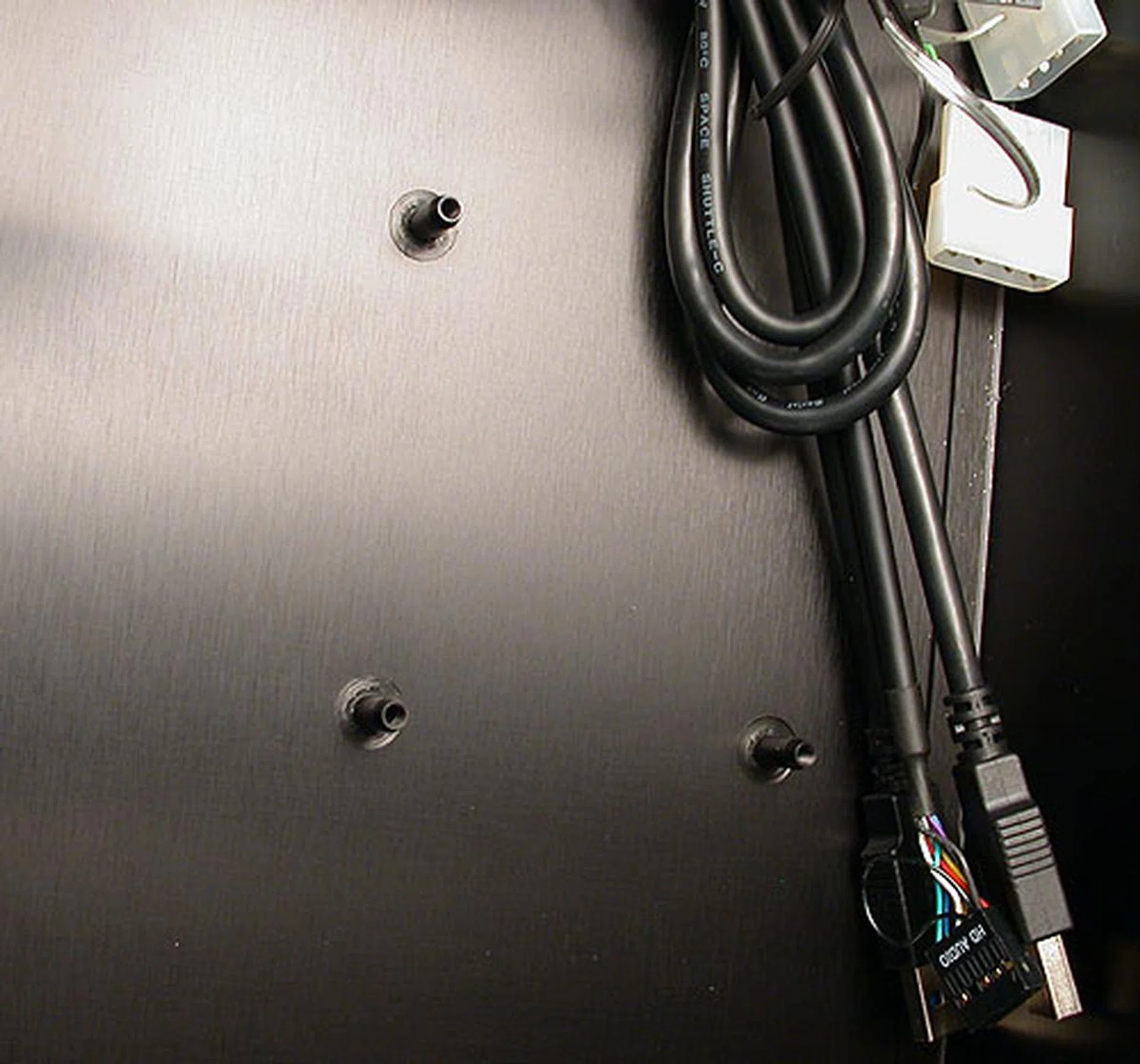 Lian Li PC-V354 - Electric Screwdriver Recommended | HardwareZone Singapore