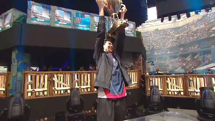 16-year-old Bugha wins the US$3M Fortnite World Cup! | HardwareZone ...