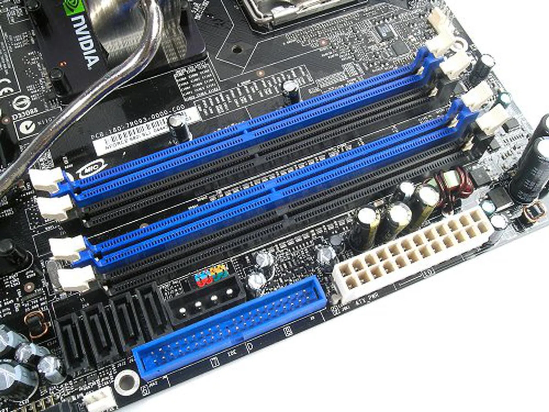ECS PN2 SLI2+ (NVIDIA nForce 680i SLI) | HardwareZone Singapore