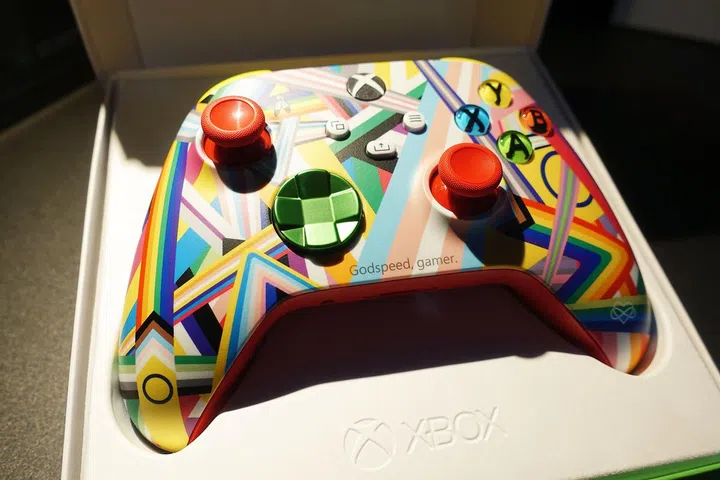I made my own Pride-coloured Xbox controller at the Xbox Design Lab ...