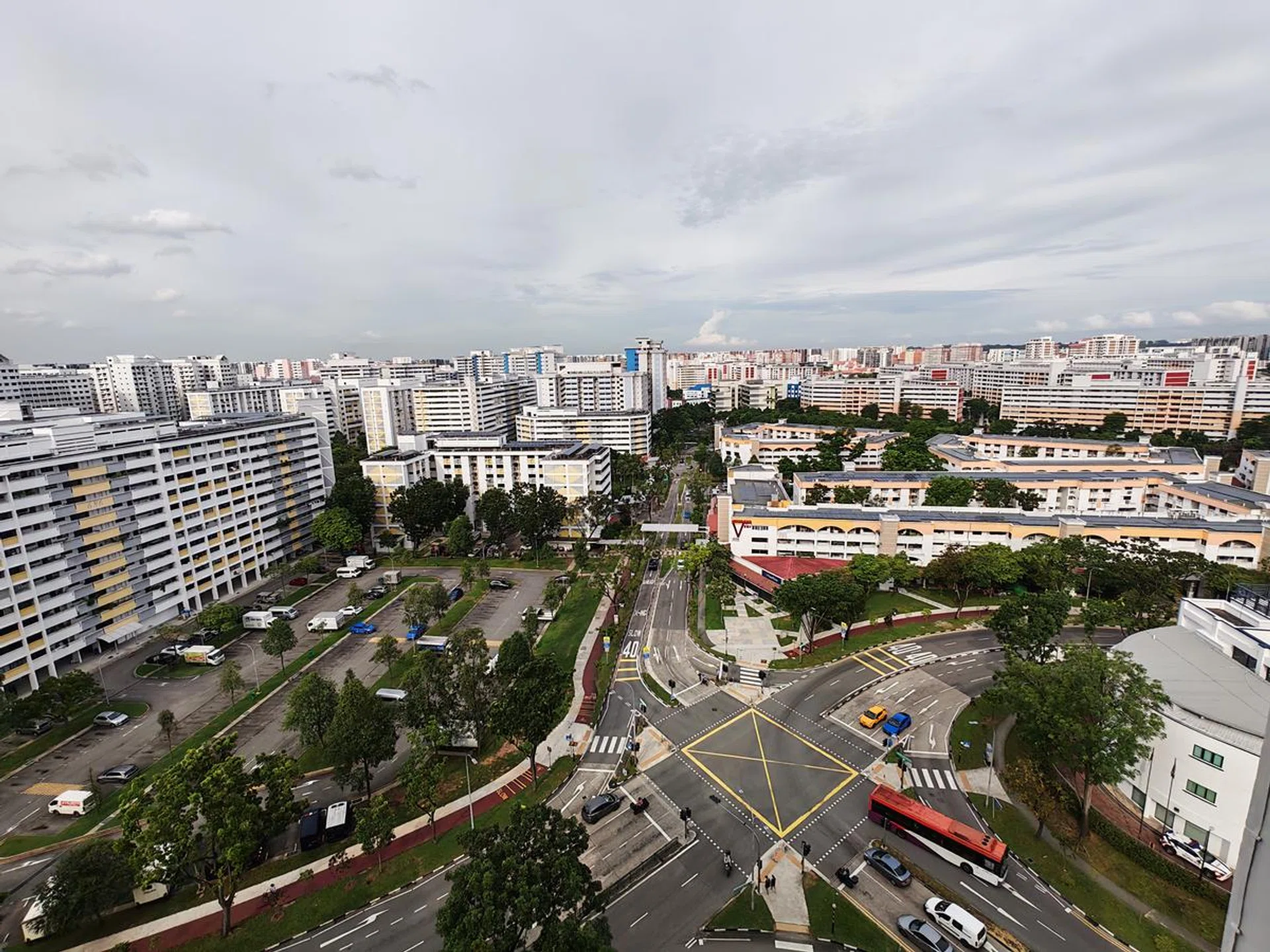 Honor 400 Pro review: The phone partially AI-generated this review ...