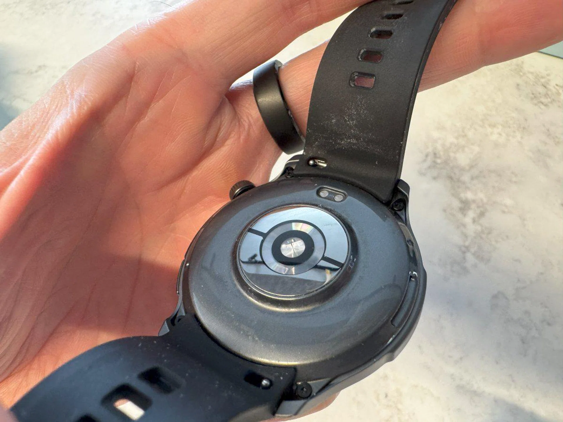 Amazfit Balance review: The little AI smartwatch that wants to rule ...