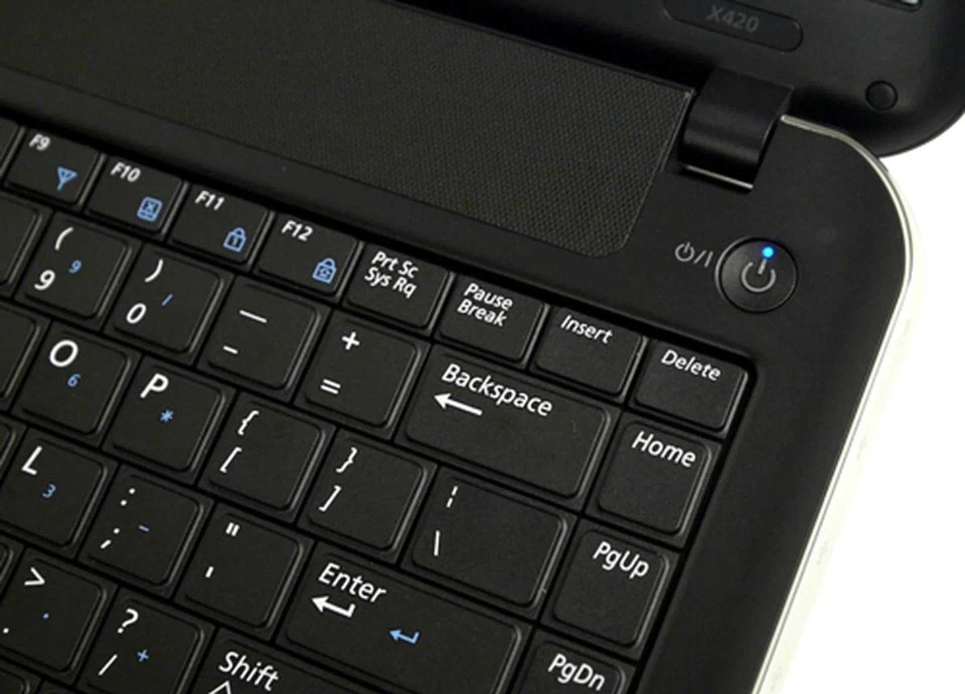 Samsung X420 Notebook - X and Why | HardwareZone Singapore