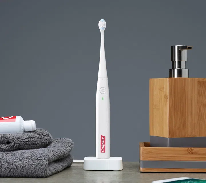 Colgate's first smart toothbrush has a 10-day battery life ...
