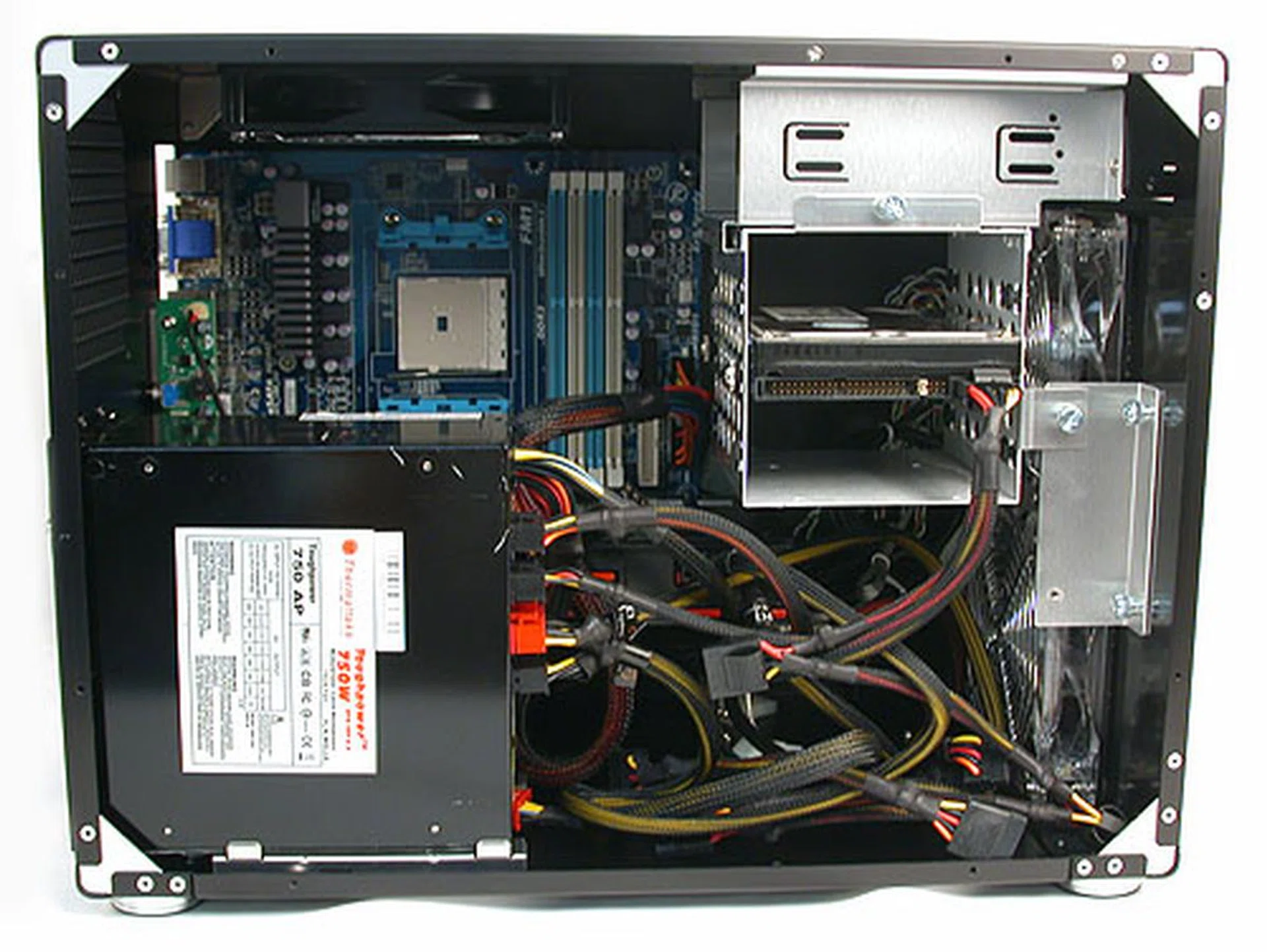 Lian Li PC-V354 - Electric Screwdriver Recommended | HardwareZone Singapore