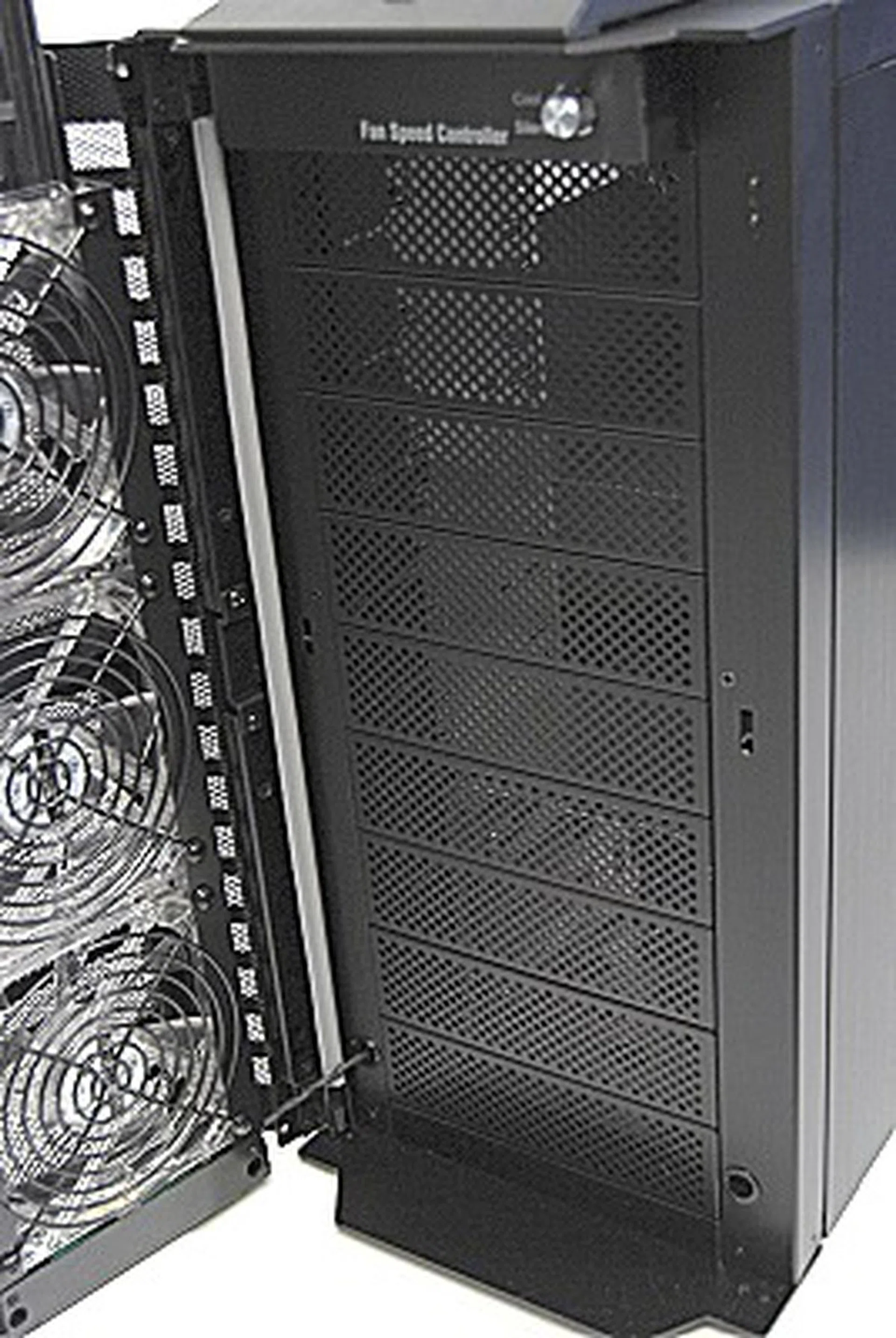 Lian Li Armorsuit PC-P60 | HardwareZone Singapore