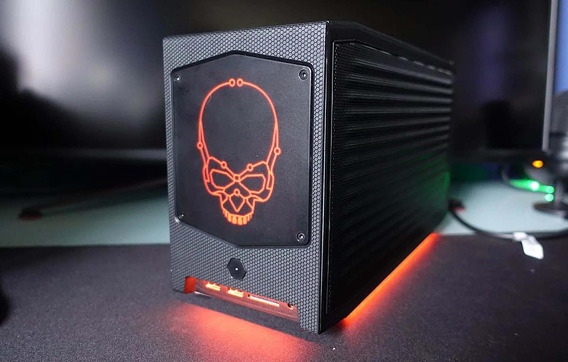 Intel NUC 11 Extreme Kit review: A fun mini-PC for DIY enthusiasts ...