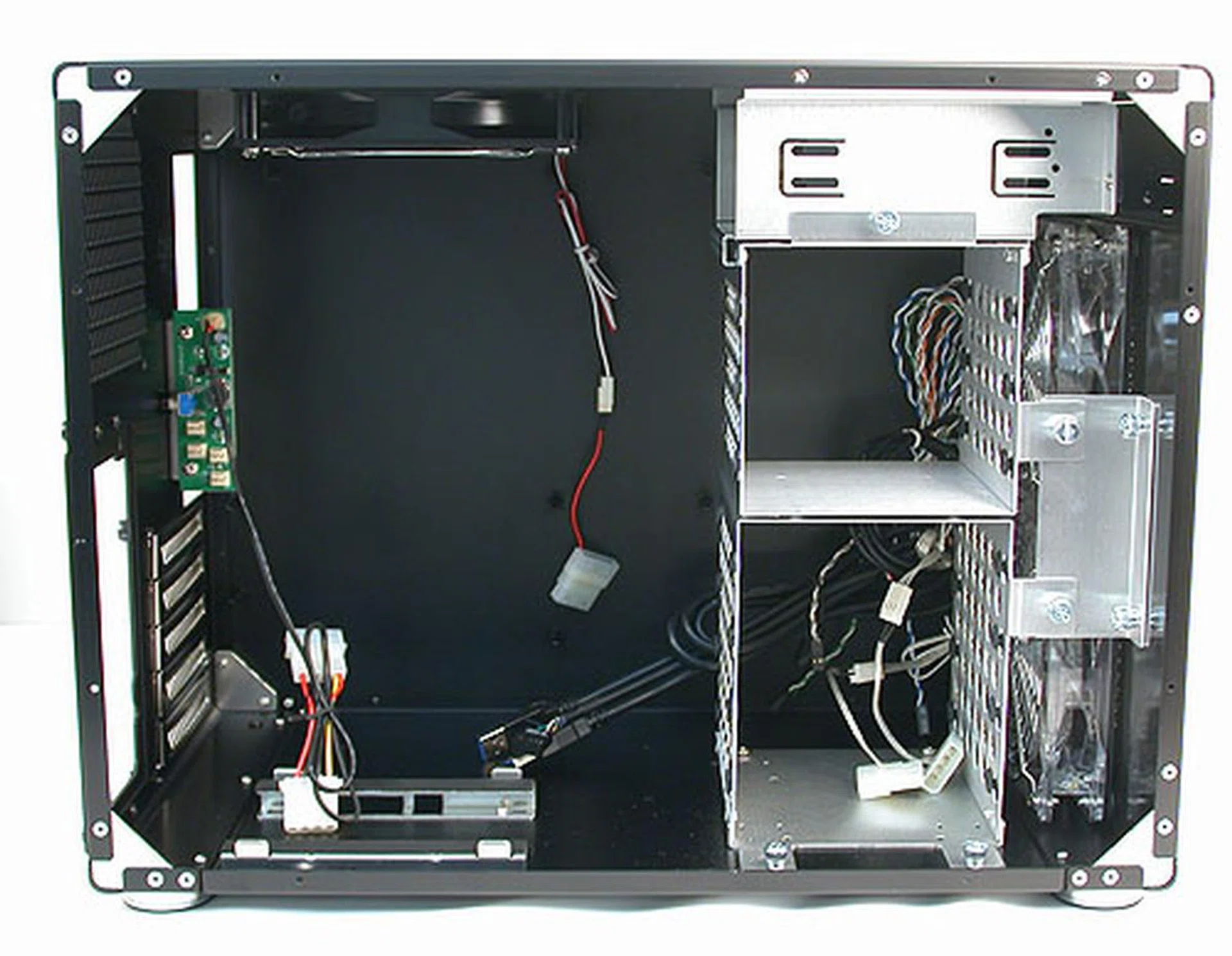 Lian Li PC-V354 - Electric Screwdriver Recommended | HardwareZone Singapore