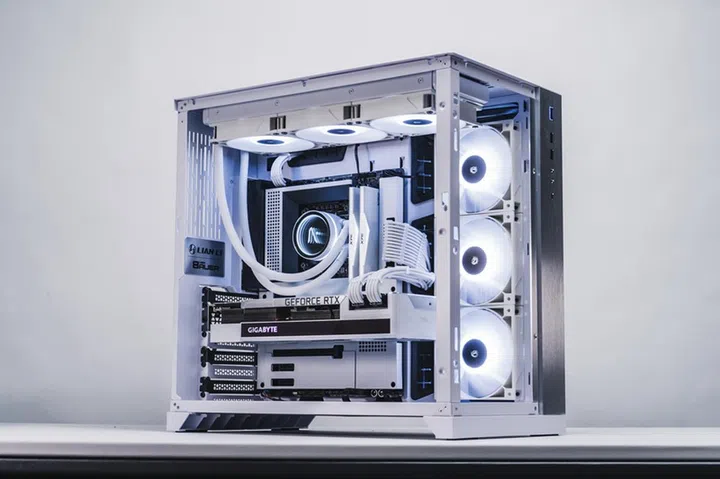 Check out Aftershock’s new Templar and Cloud all-white custom PC builds ...