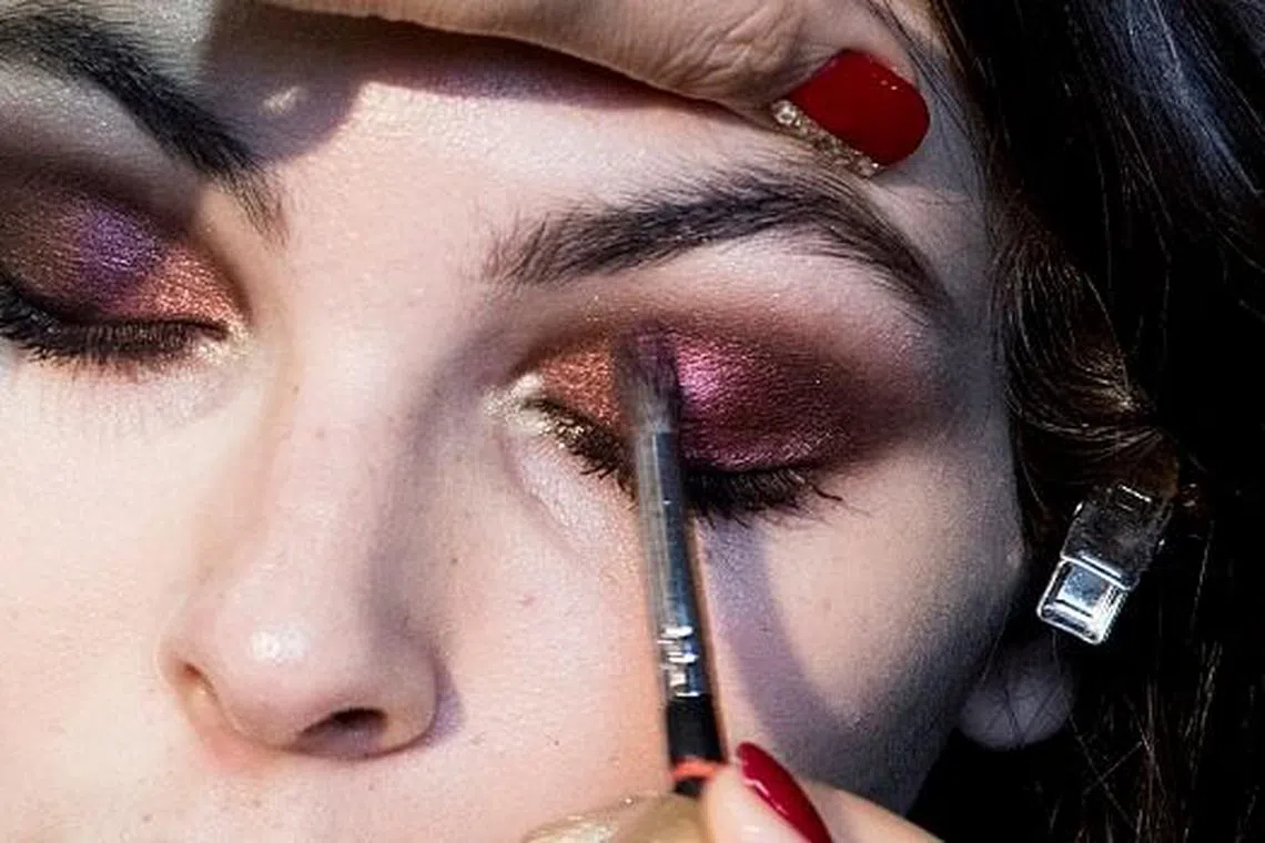 How To Wear Jewel Tone Eyeshadows Like These Celebs | Harper's Bazaar ...