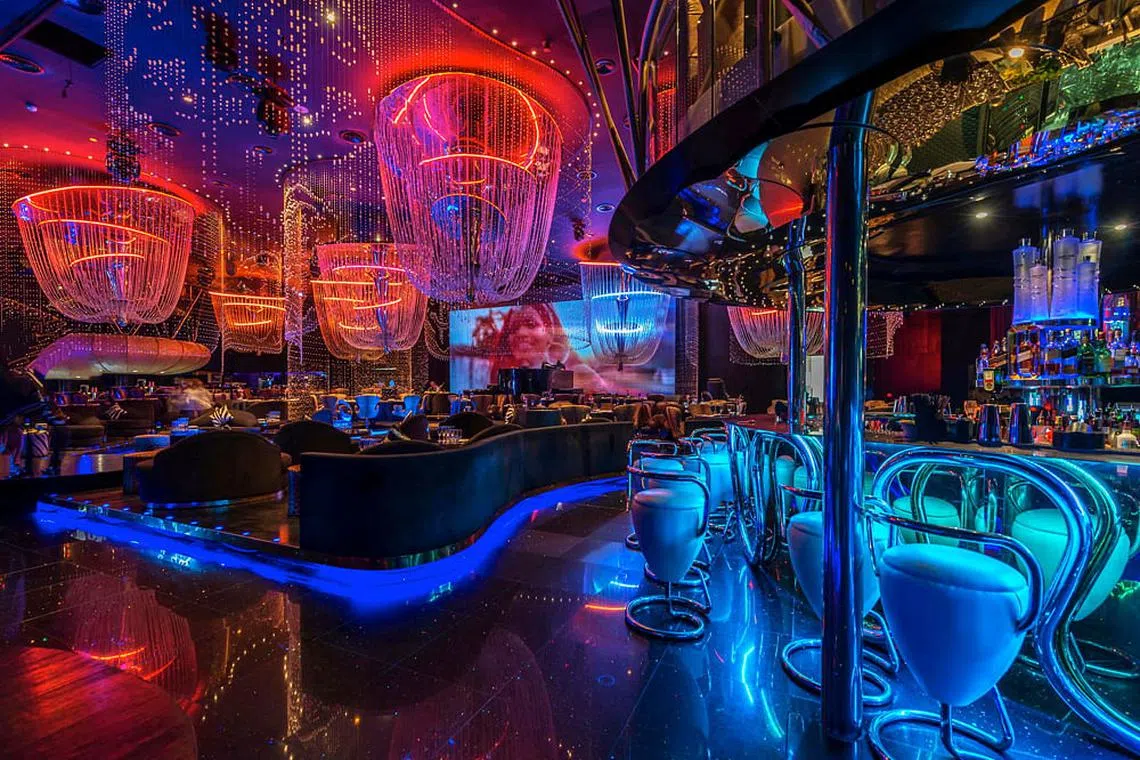 10 Of The World’s Most Luxurious Nightclubs - Harper's Bazaar Singapore ...