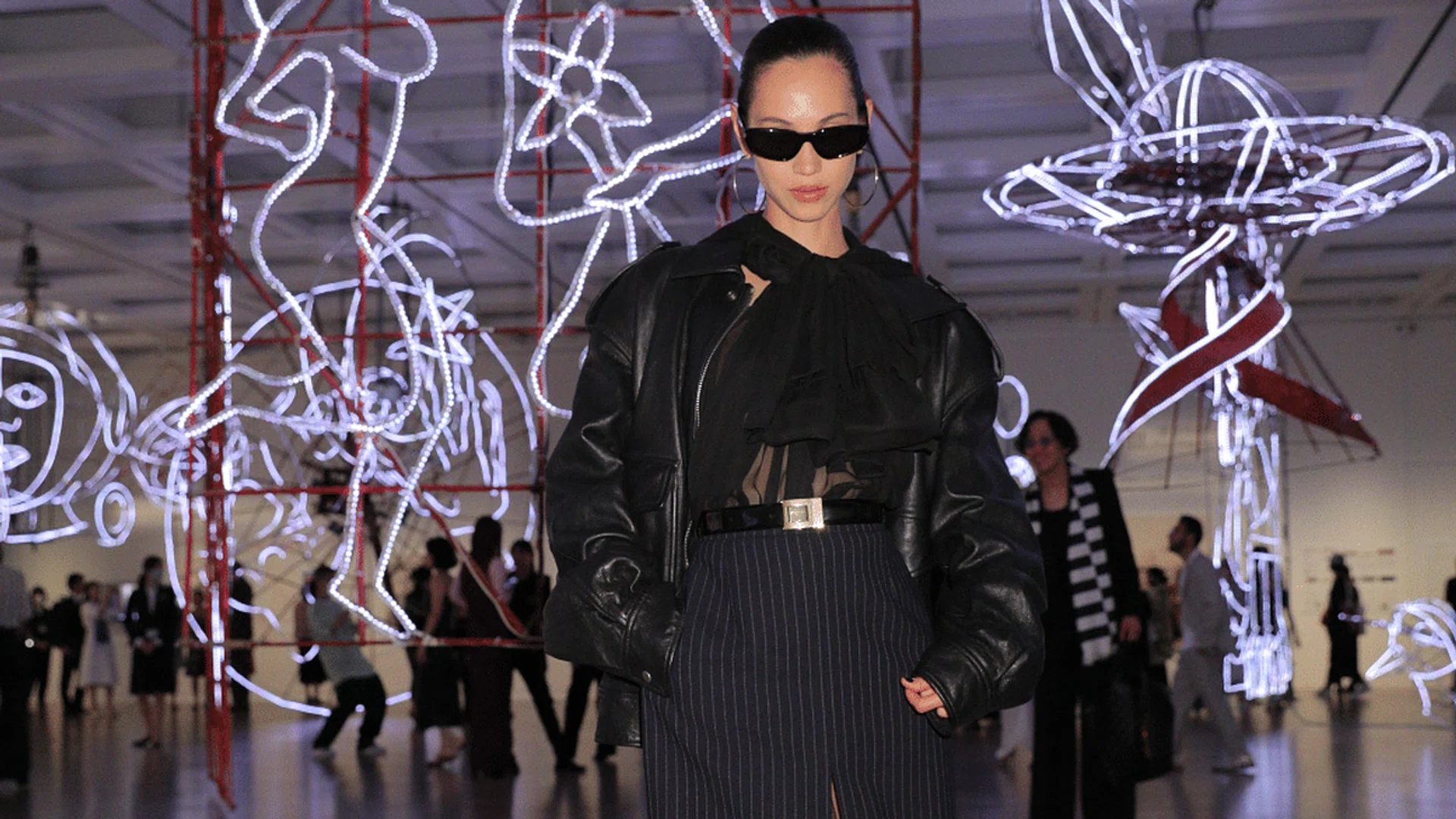 Kiko Mizuhara Finds Inspiration In The Works Of Artist Cai Guo-Qiang ...