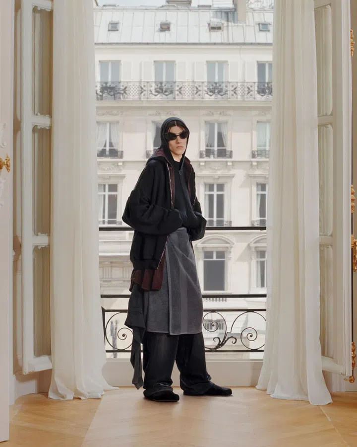 All The Looks From Balenciaga's Spring 2024 Collection | Harper's ...