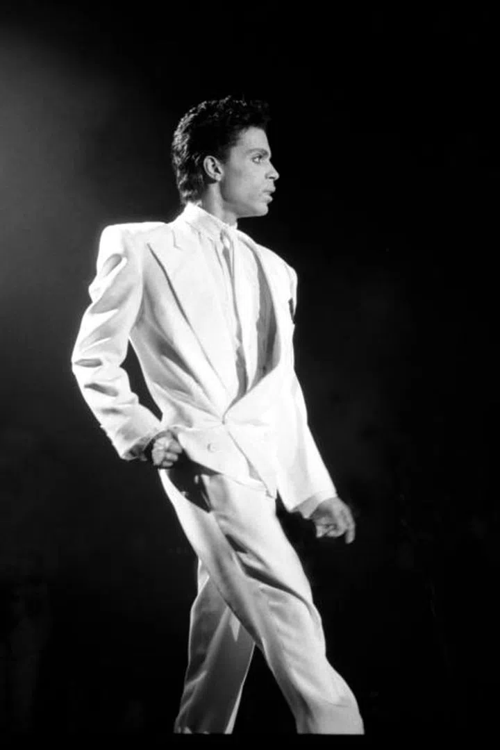 Purple Reign: 31 Of Prince's Most Iconic Style Moments | Harper's ...