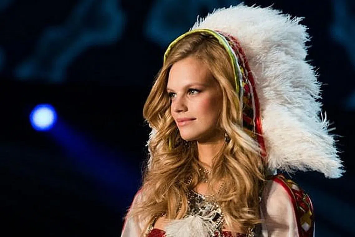 Victoria's Secret Is Being Accused Of Cultural Appropriation Yet Again ...