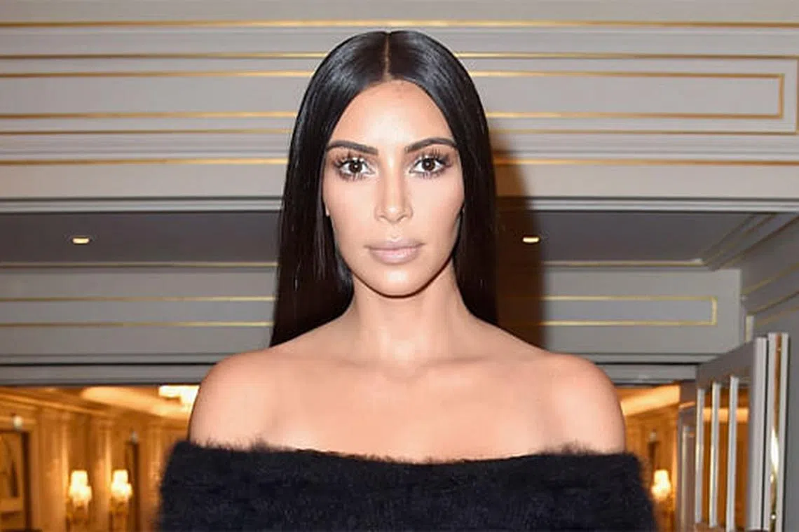 Kim Kardashian's Social Media Hiatus Could Cost Her Over $1 Million A ...