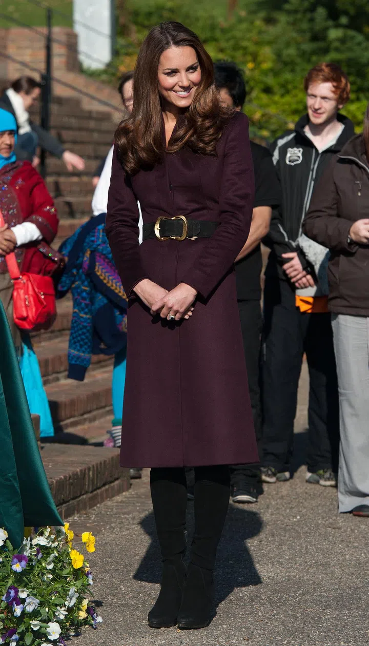 Happy 35th Birthday Kate Middleton! A Tribute To Her Colourful Style ...