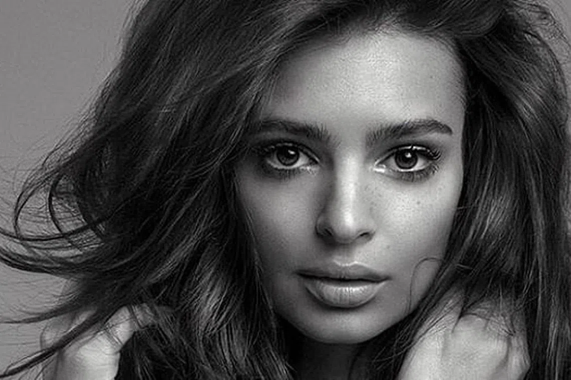 Emily Ratajkowski Just Got Tangled In A Perception Of Beauty Web With ...