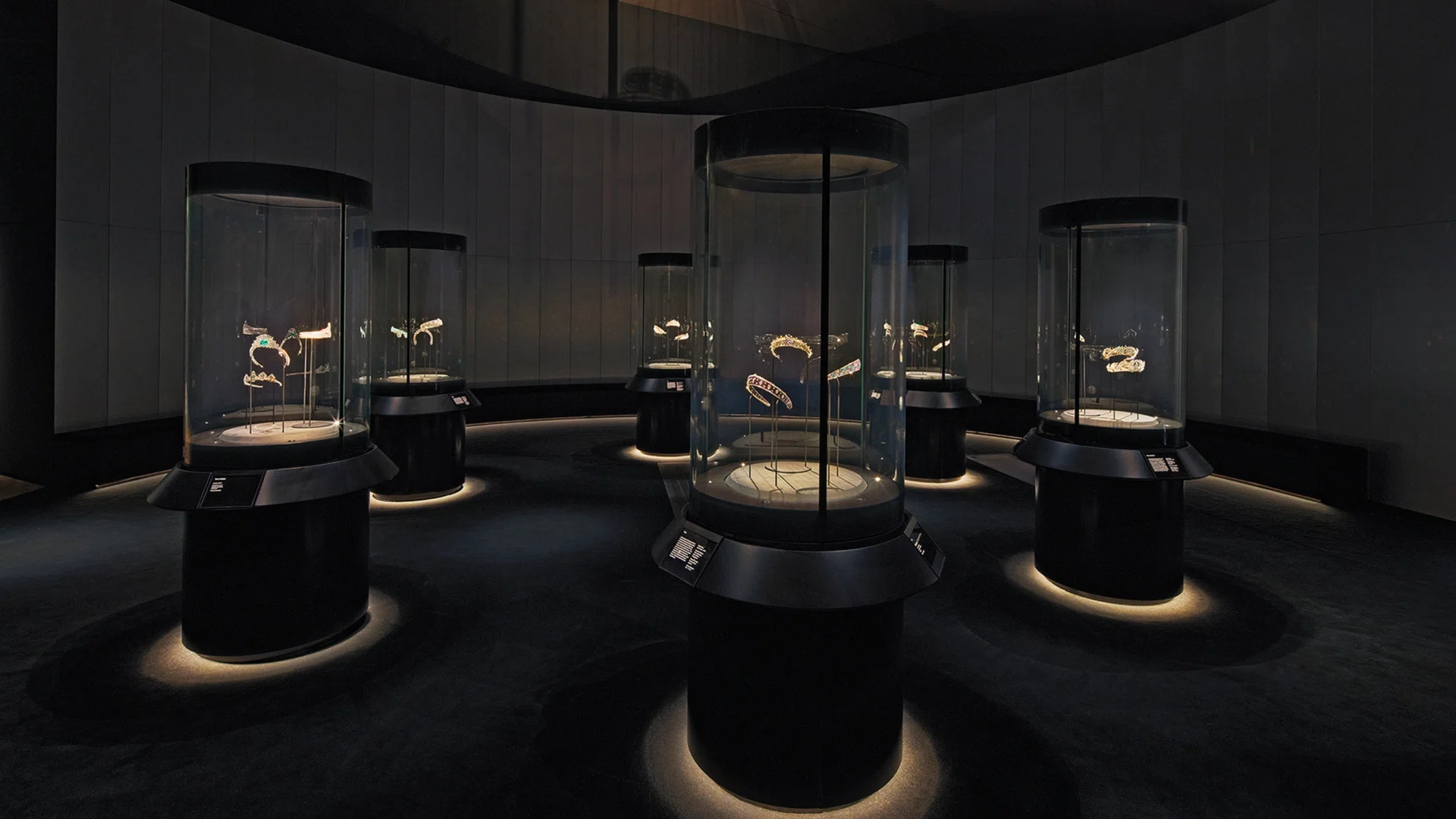 Cartier’s Exhibition At The V&A Museum Is A Glittering Tribute To Style ...