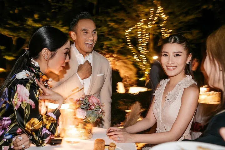 Exclusive! Chryseis Tan And Faliq Nasimuddin's Official Wedding Photos ...