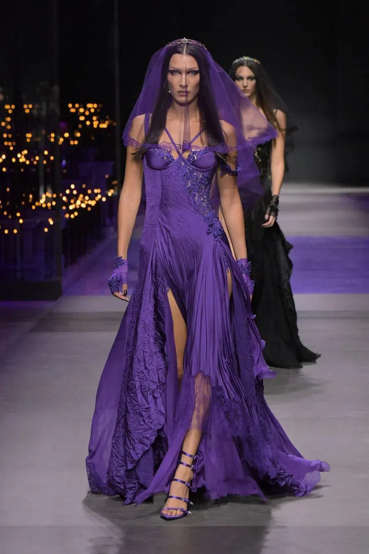 All The Looks From Versace Spring/Summer 2023 | Harper's Bazaar Singapore