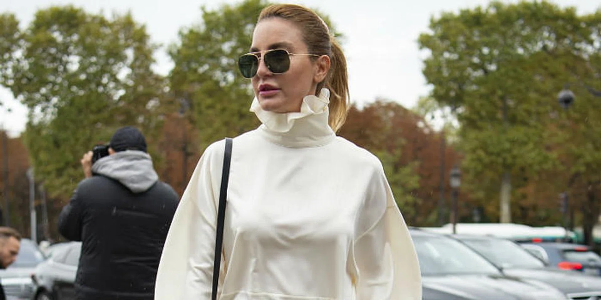 How To Take On The Dramatic Flounce Collars In High Style | Harper's ...