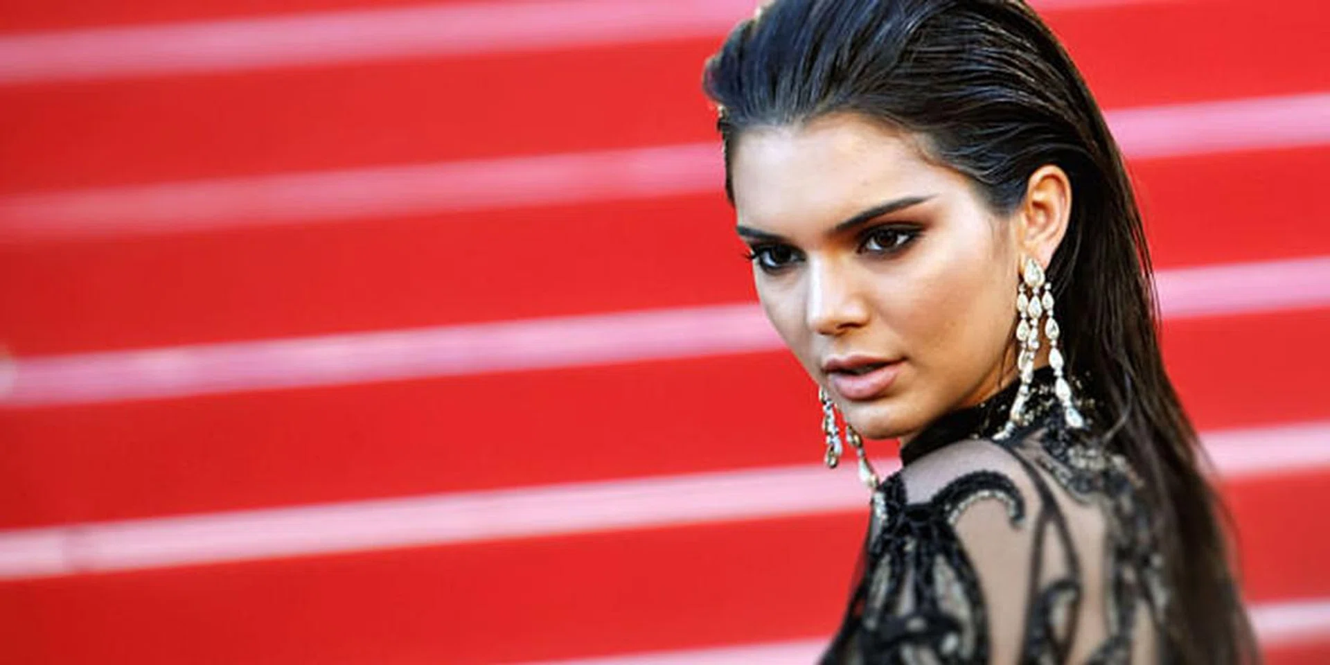 The 10 Most Beautiful Women In The World, According To Science | Harper ...