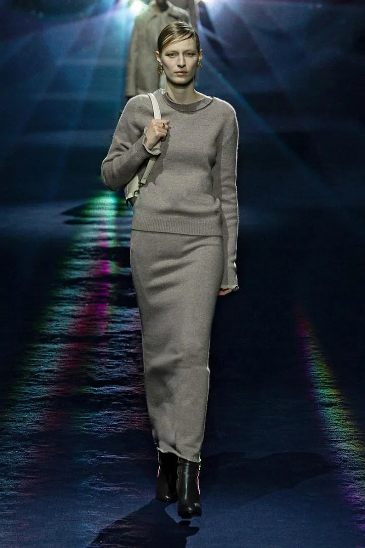 Song Hye-kyo, Greg Hsu And The Quintessential Fendi Woman For Fall ...