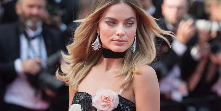 Margot Robbie's Style Evolution Through The Years | Harper's Bazaar ...