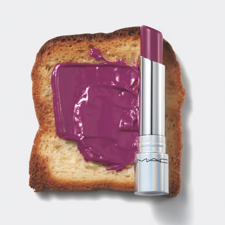 The Best Hydrating Lip Balms For Supple, Glossy Lips | Harper's Bazaar ...