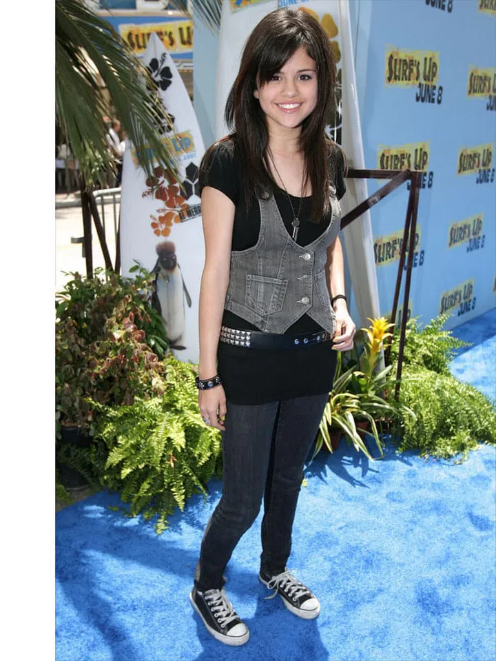 20 Disney Stars' Style Evolutions That Will Make You Miss The '00s ...