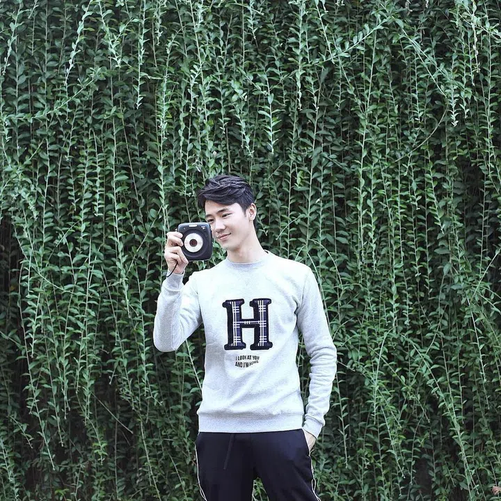 Thirst Trap Thursday: Han Chandra, The Modelesque Indonesian Blogger ...