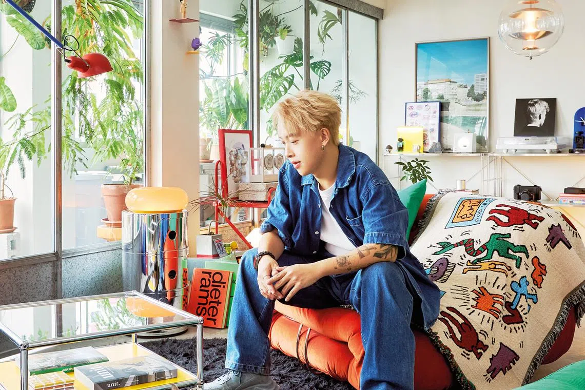 A Fashionable Life: Inside Photographer Jayden Tan’s Cheeky And Colourful Bachelor Pad | Harper ...