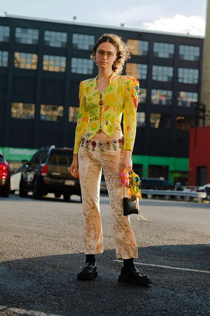 20 Colourful Street Style Looks To Brighten Your Mood | Harper's Bazaar ...