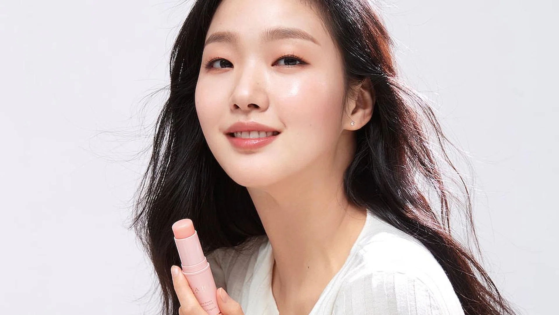 A One Stick Wonder: KAHI’s Wrinkle Bounce Multi Balm | Harper's Bazaar ...