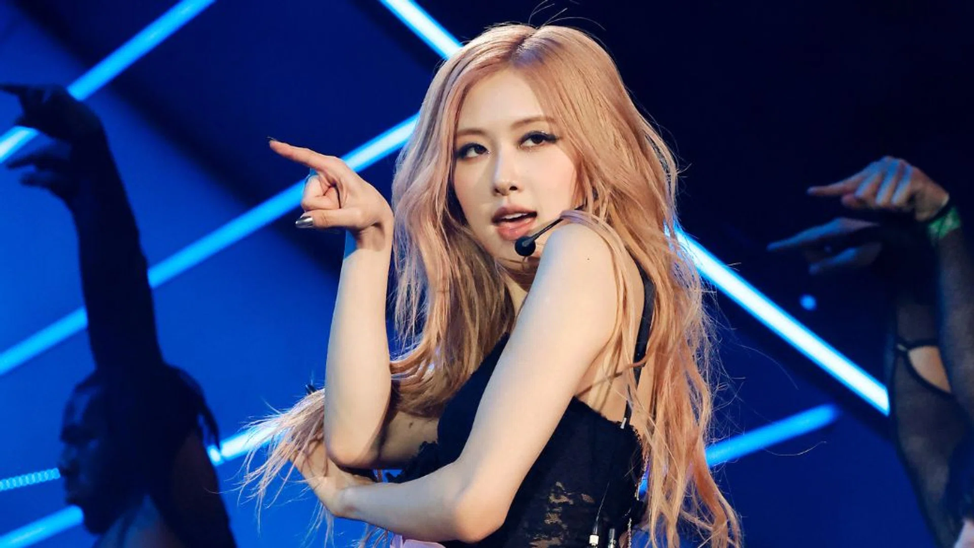 Rosé Proves She Is The ‘Number One Girl’ With Her New Album ‘Rosie ...