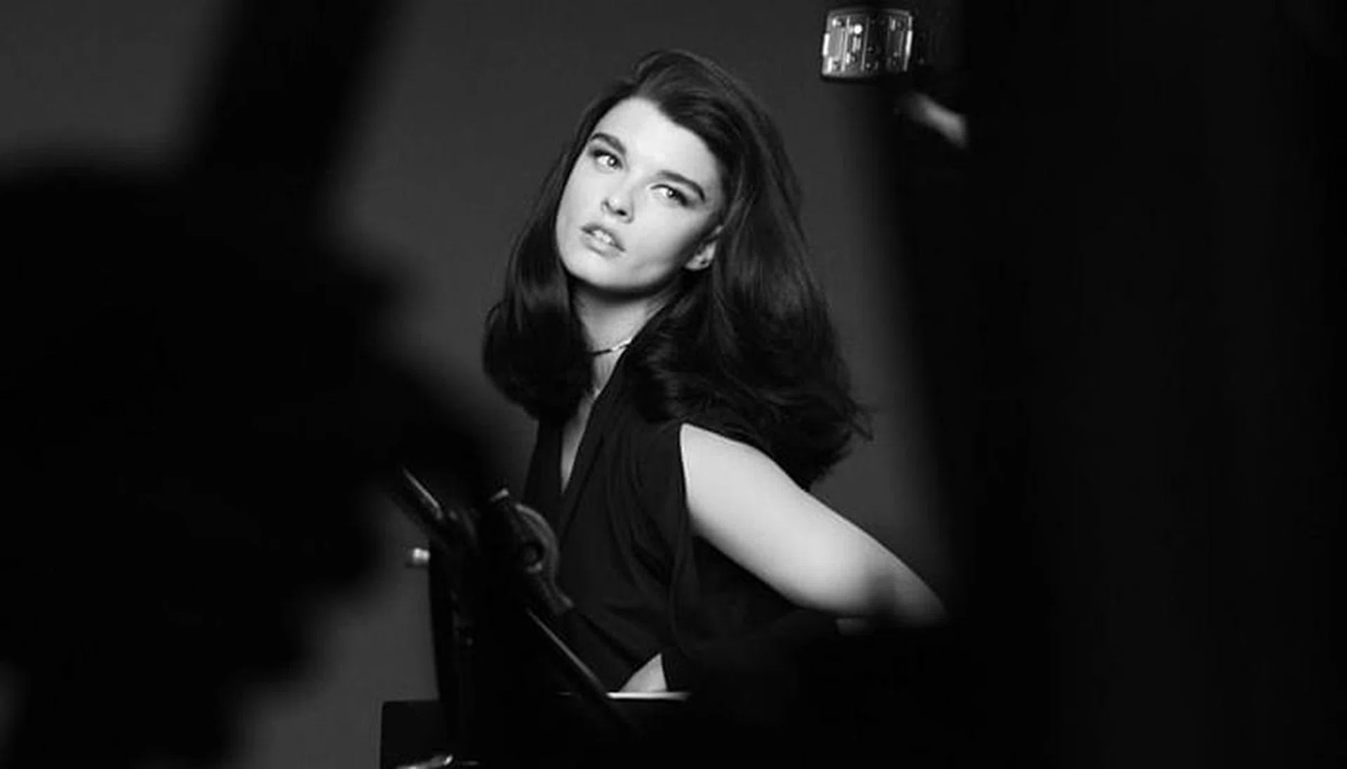 Exclusive: Crystal Renn On Being A Hair Muse And Body Role Model ...