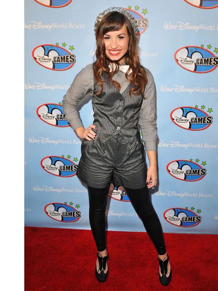 20 Disney Stars' Style Evolutions That Will Make You Miss The '00s ...