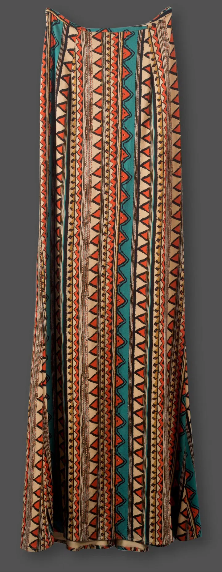 15 Fashionable Ways To Rock Modest Wear In Singapore | Harper's Bazaar ...