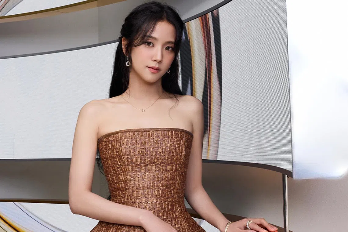 Three Things With Jisoo At The Cartier Trinity 100 Pop-up In Singapore | Harper's Bazaar Singapore