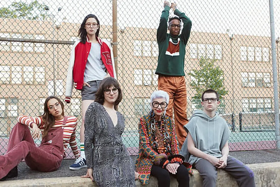 These Are The Coolest Class Yearbook Photos You've Ever Seen | Harper's ...