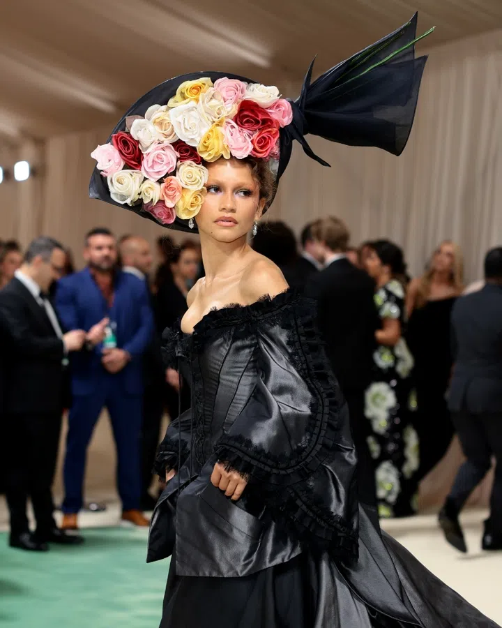 Met Gala 2024: Zendaya, Lana Del Rey And More Gothic Glamour On The ...