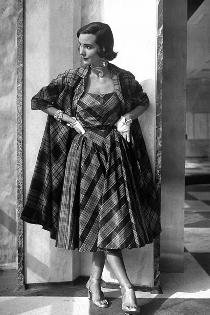 In Photos: The Best of 1950s Fashion | Harper's Bazaar Singapore