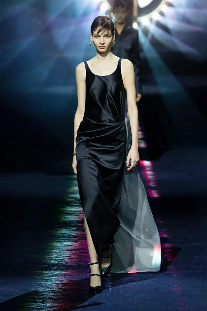 Song Hye-kyo, Greg Hsu And The Quintessential Fendi Woman For Fall ...