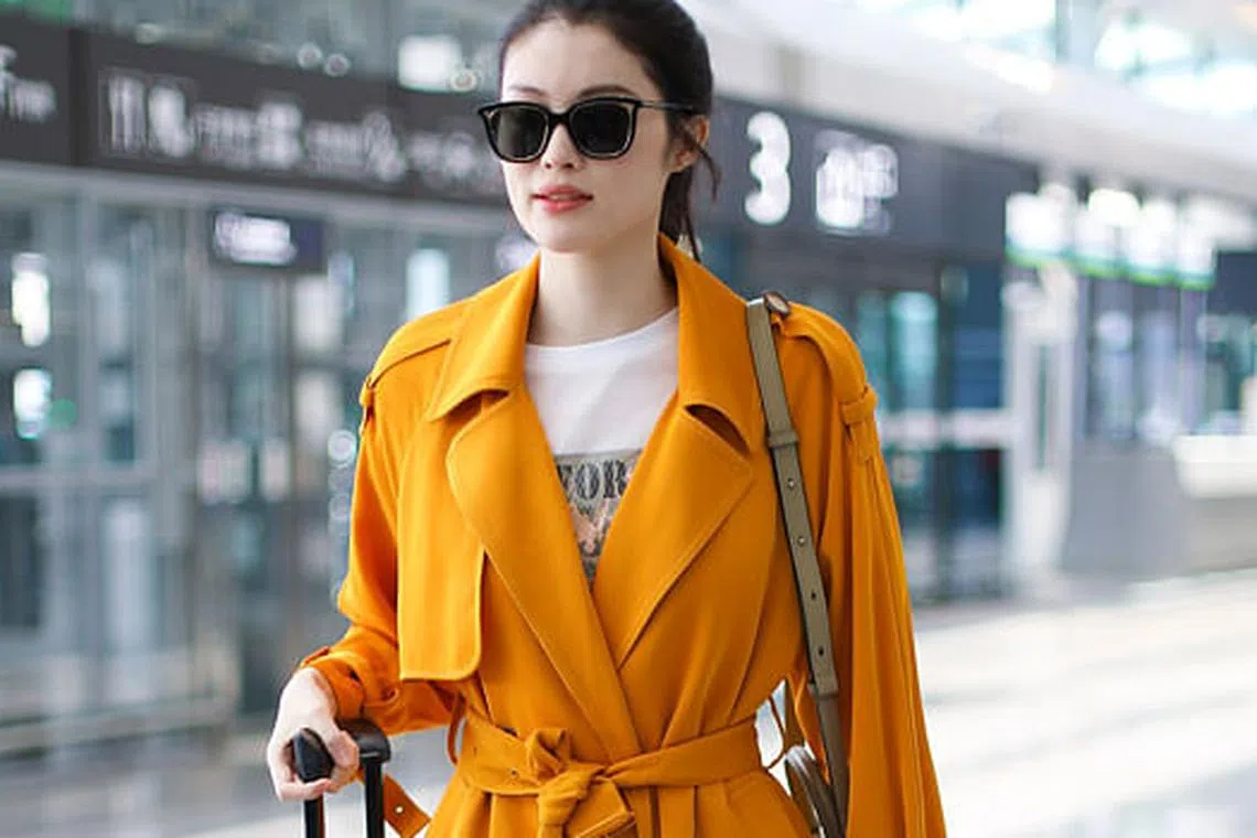 The Ultimate In-Flight Beauty Essentials For Clear Skin While ...