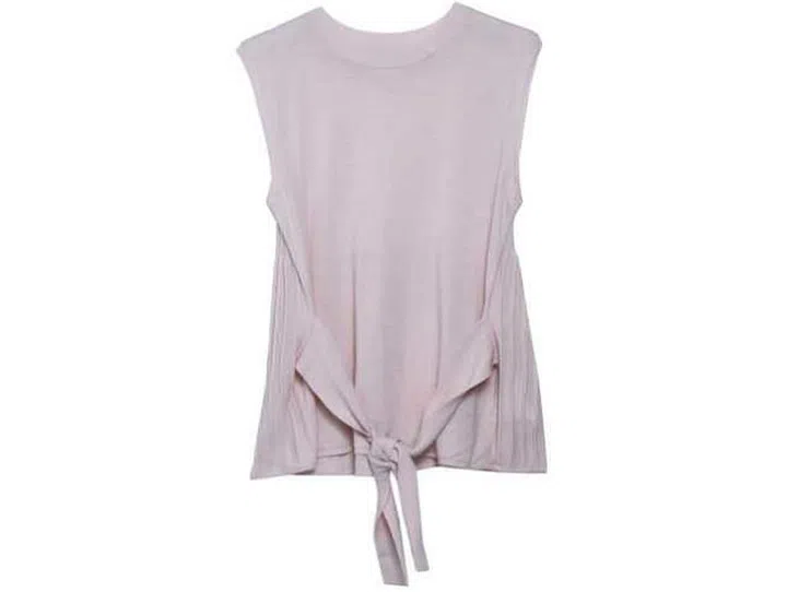 How to style a knot-front top - Her World Singapore | Her World Singapore