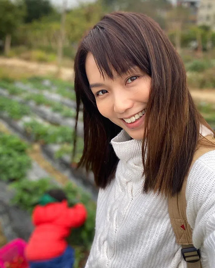 How your favourite celebrities like Zoe Tay, Joanne Peh & Rui En ...