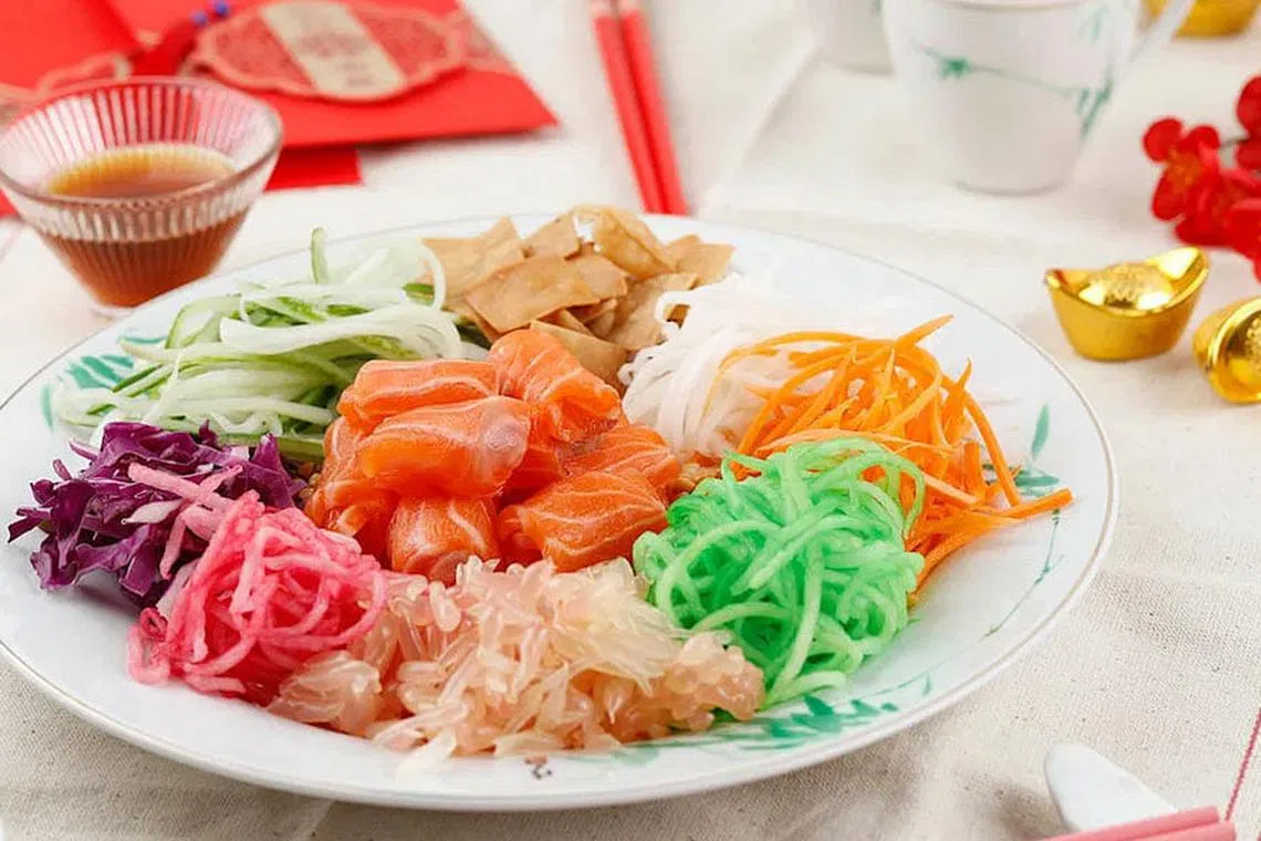 18 auspicious phrases to shout for good luck during lo hei | Her World ...