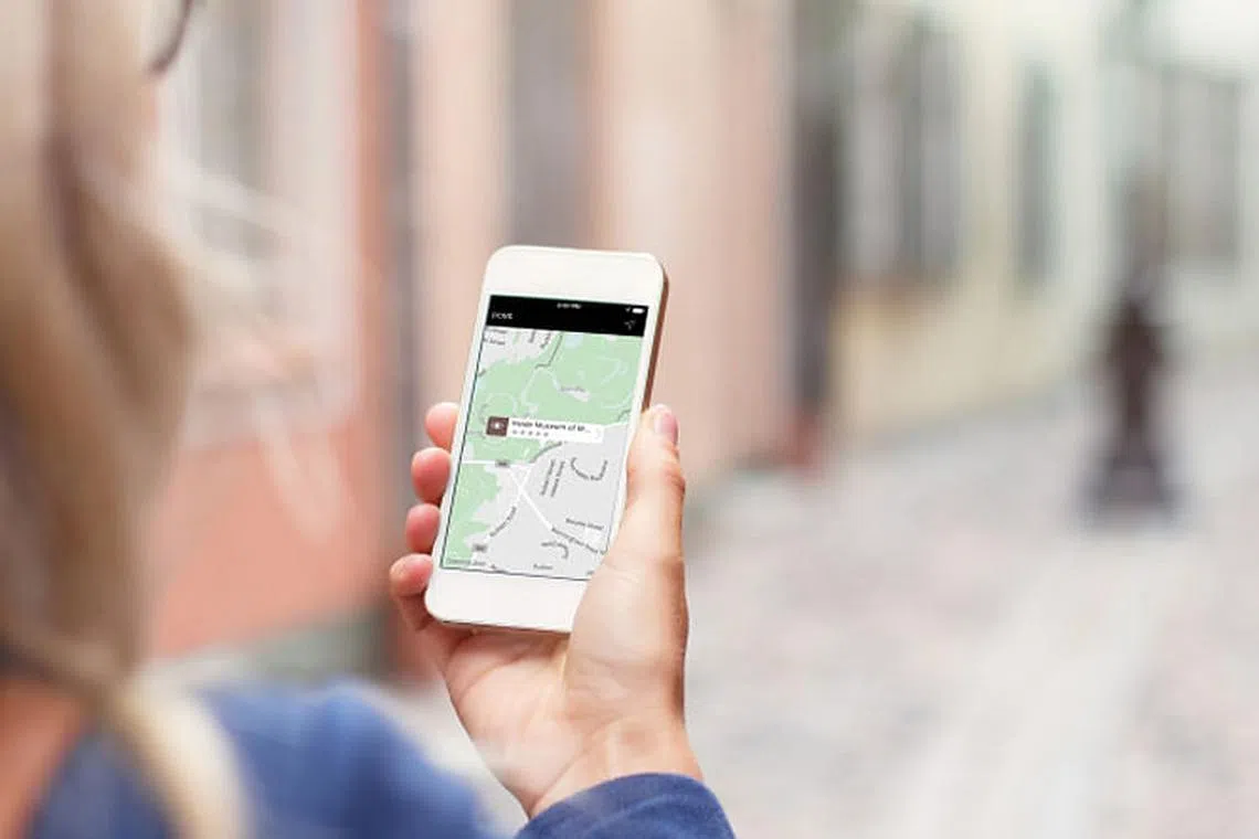 8 Handy Travel Apps & Guides That Make Honeymooning A Breeze - Her ...